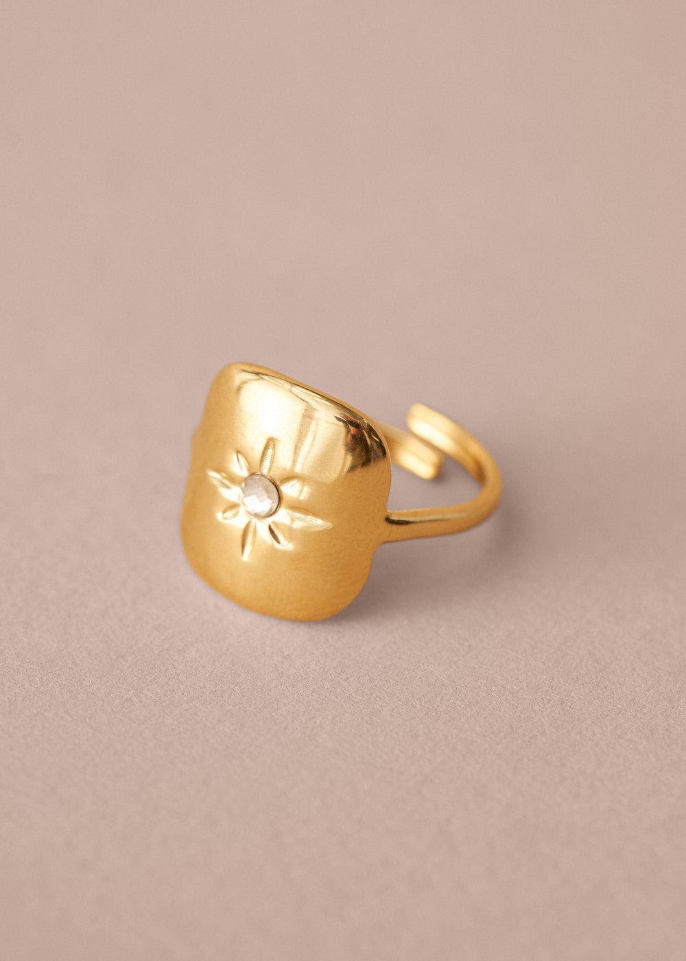 Brooks Star Crystal Ring - Gold | Women's Jewellery | BUSBY & FOX